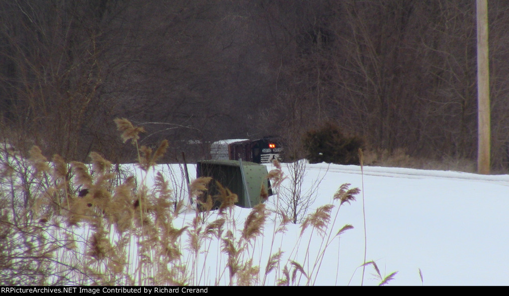 GP40-2 3010 in the Distance